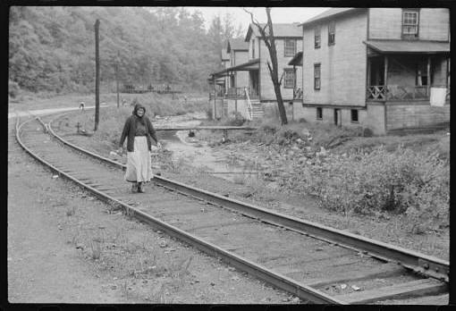 The Haunting History Of The Moonville Tunnel - Urbex