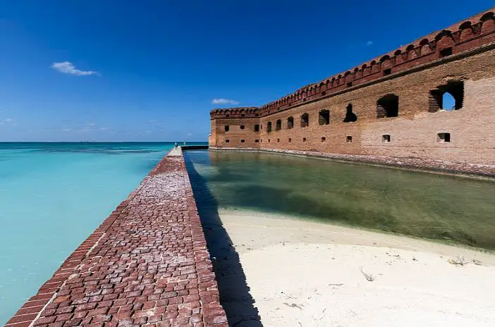 7 Abandoned Military Bases In The US - Urbex